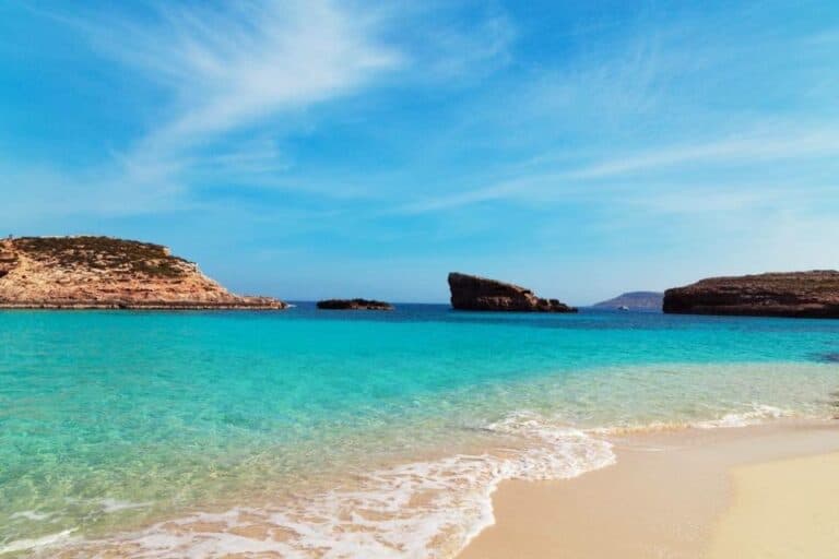 Blue lagoon à Malte : Quelle excursion choisir ? (code promo 2025)